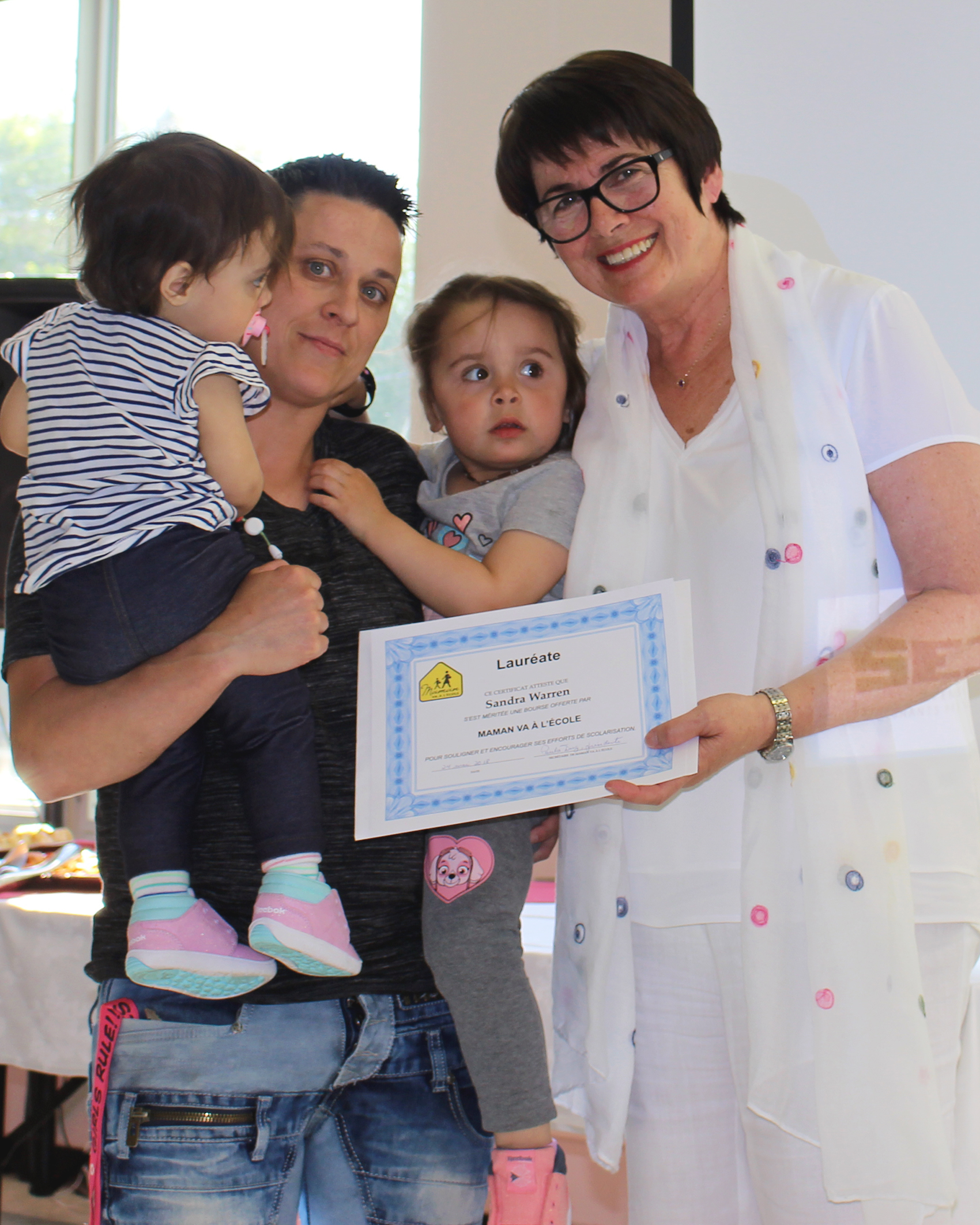 Maman va à l’école lance la 11e édition de son programme de bourses | CDÉACF